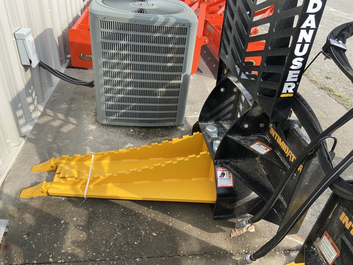 DANUSER INTIMIDATOR SMOOTH SIDE - Marshall Service Company