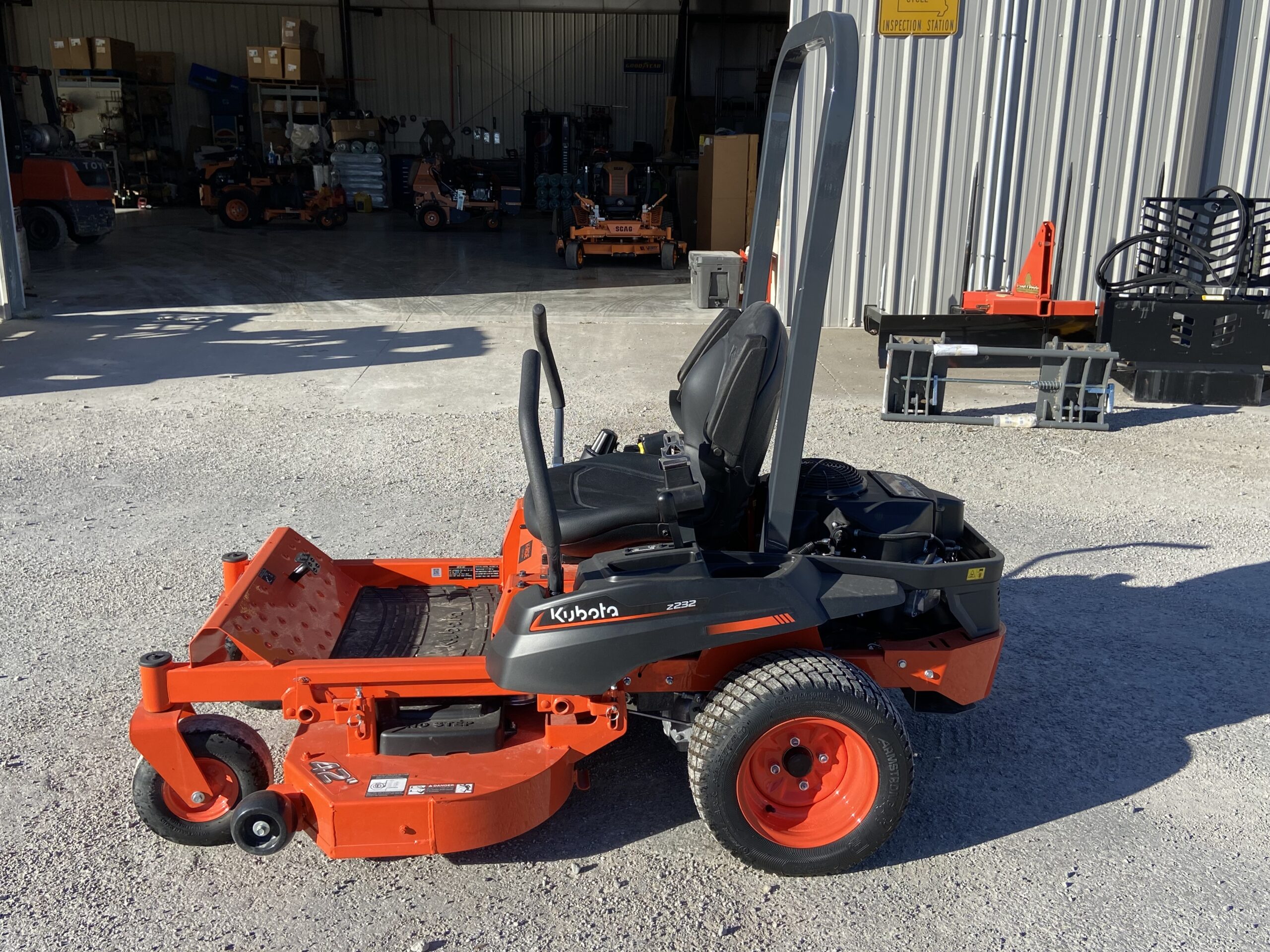 KUBOTA Z232-42 - Marshall Service Company